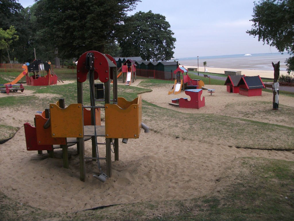Ryde town is the location of Wightsands and Appleysands holiday homes
